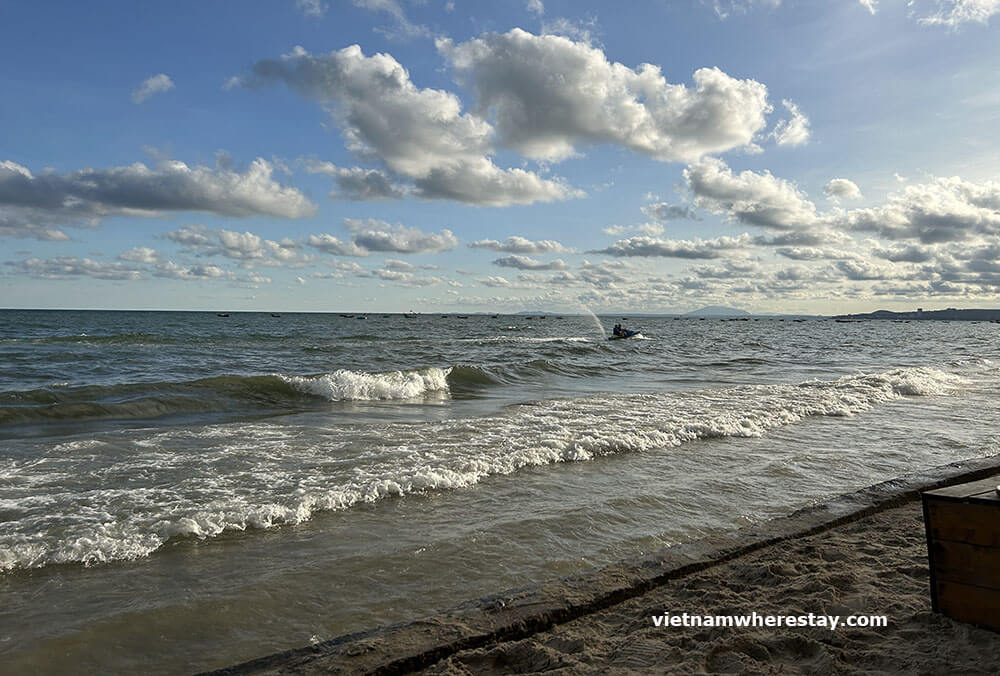 Best Time to Visit Mui Ne - Weather by month - VietnamWhereStay